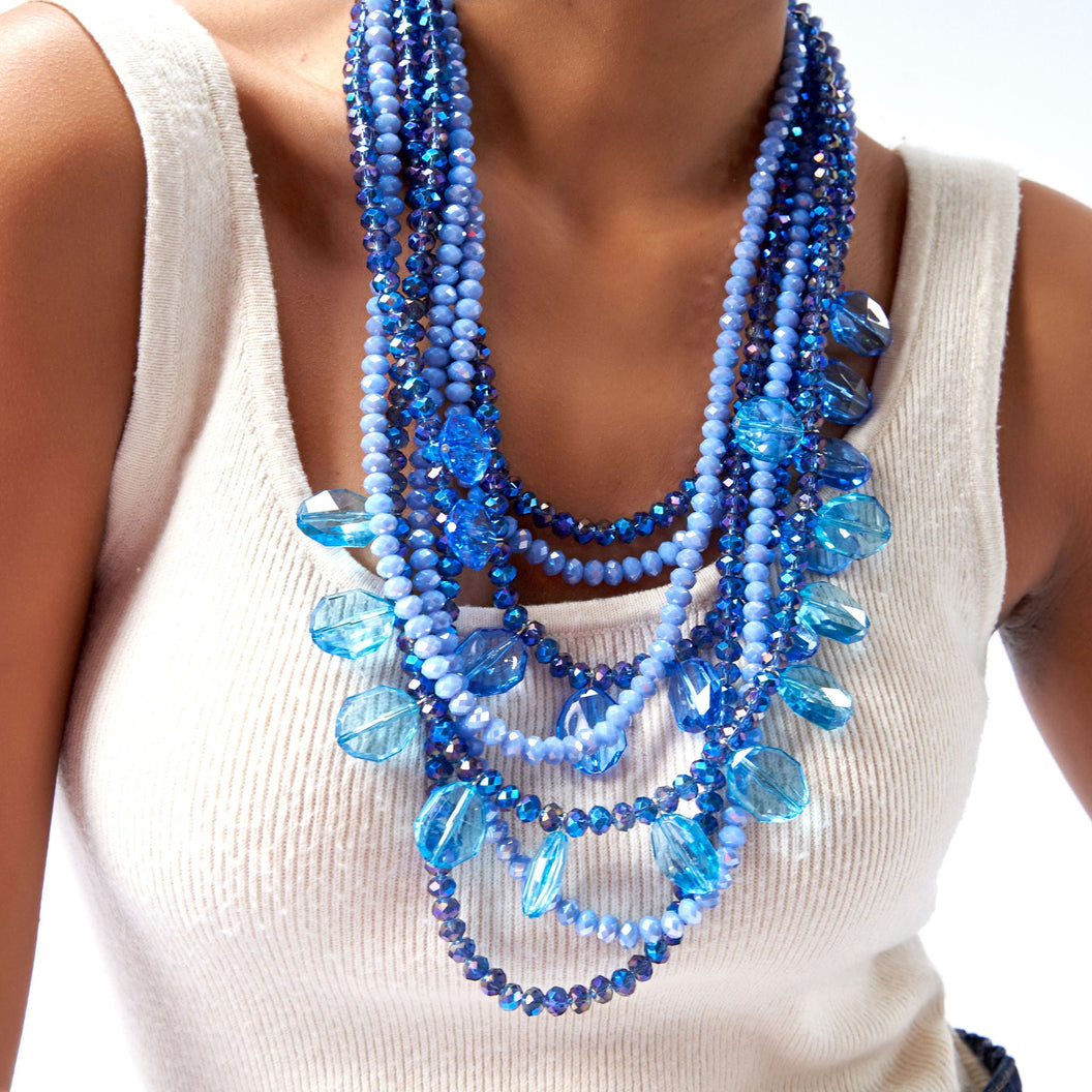 Sassy Jones ® | Global fashion & beauty brand that sells confidence.