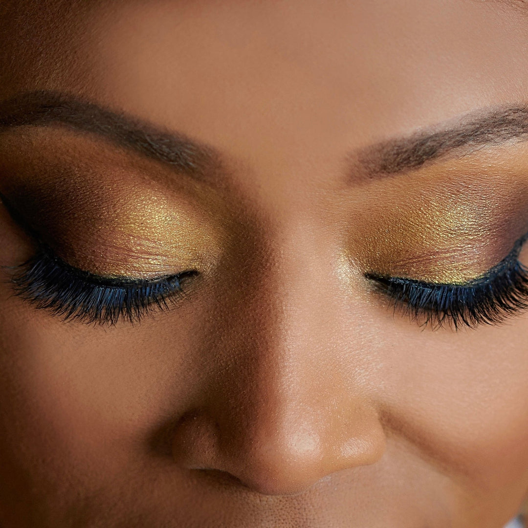 Lashes – Sassy Jones